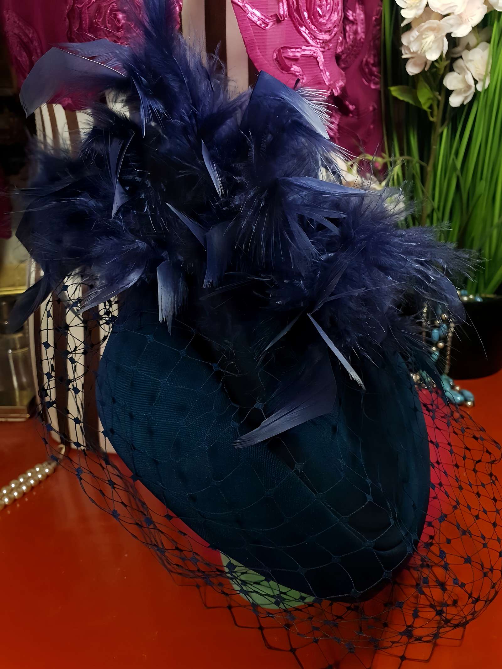Vintage 1980s Pillbox Hat Blue Feather Fascinator Mesh – Jardin Vintage